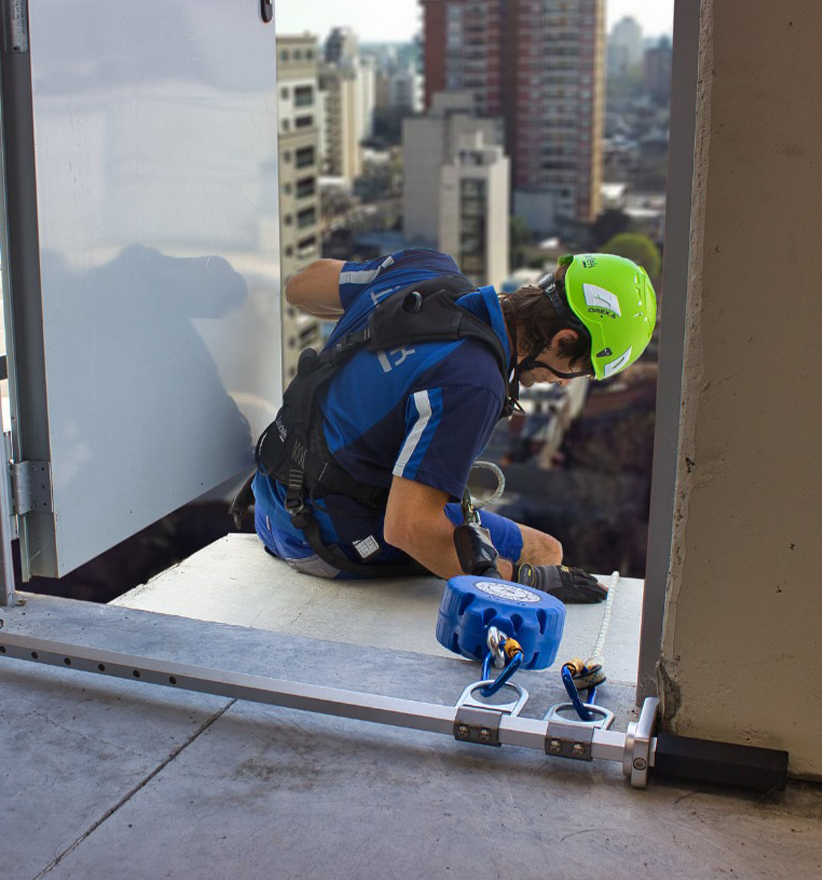 Focus sur les exigences OSHA des systèmes d’arrêt de chute et de la ...